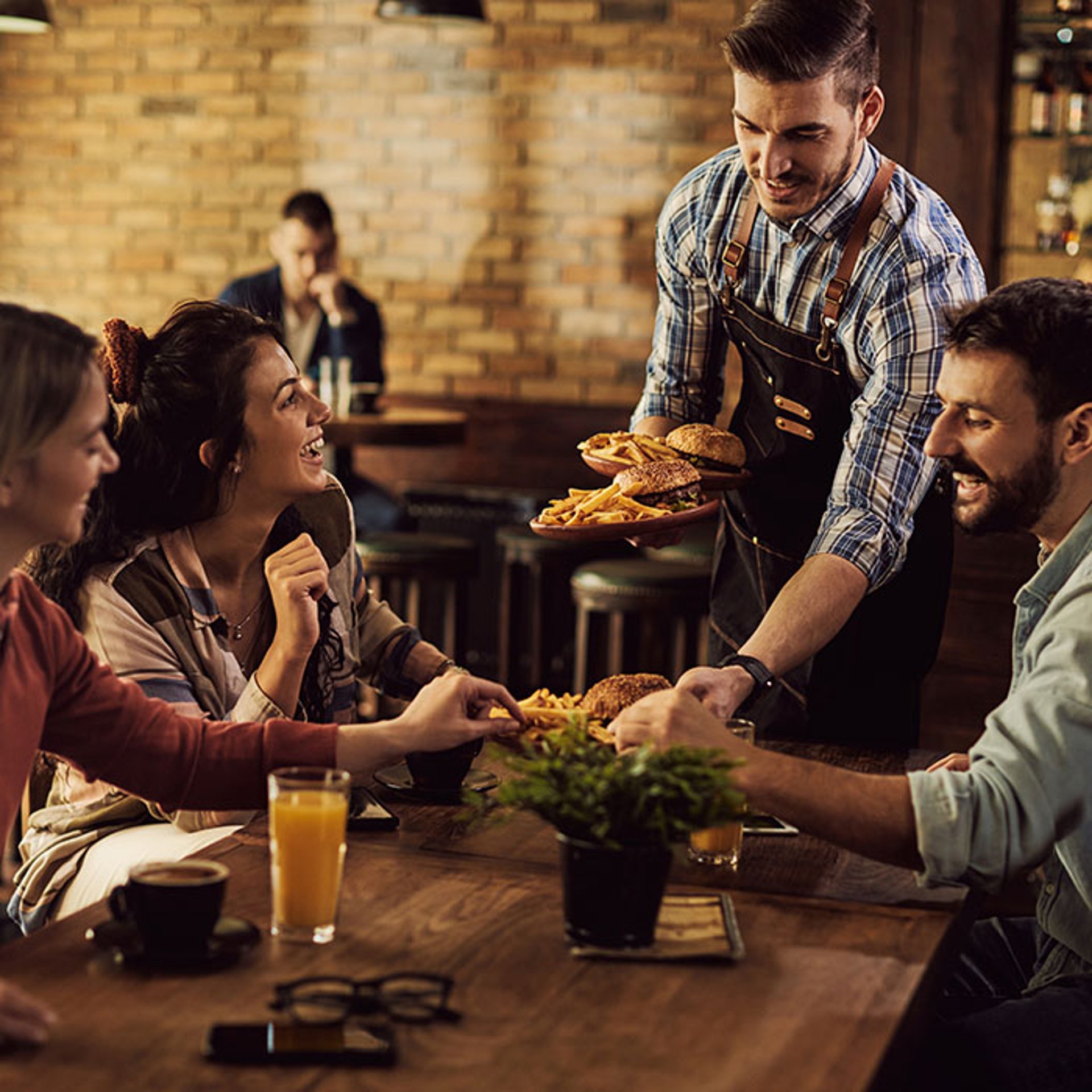 AAA Member Perks, Benefits & Discounts | AAA Club Alliance