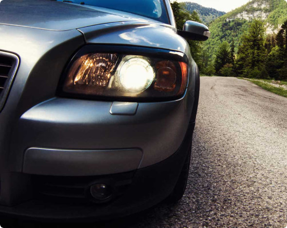 When should you use your headlights? | American Family Insurance