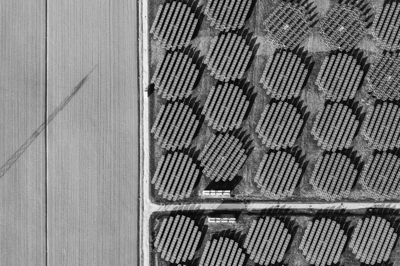 Advising OX2 on landmark 100 MW solar farm project in Poland - A&O Shearman