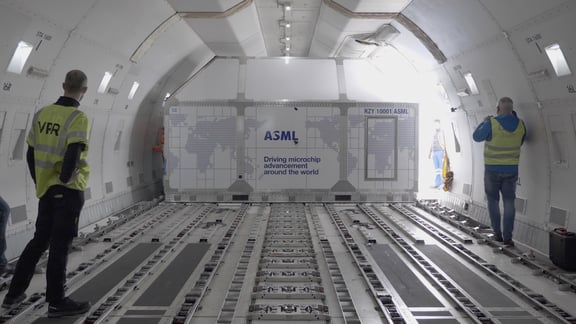 Company organization | ASML - Supplying the semiconductor industry