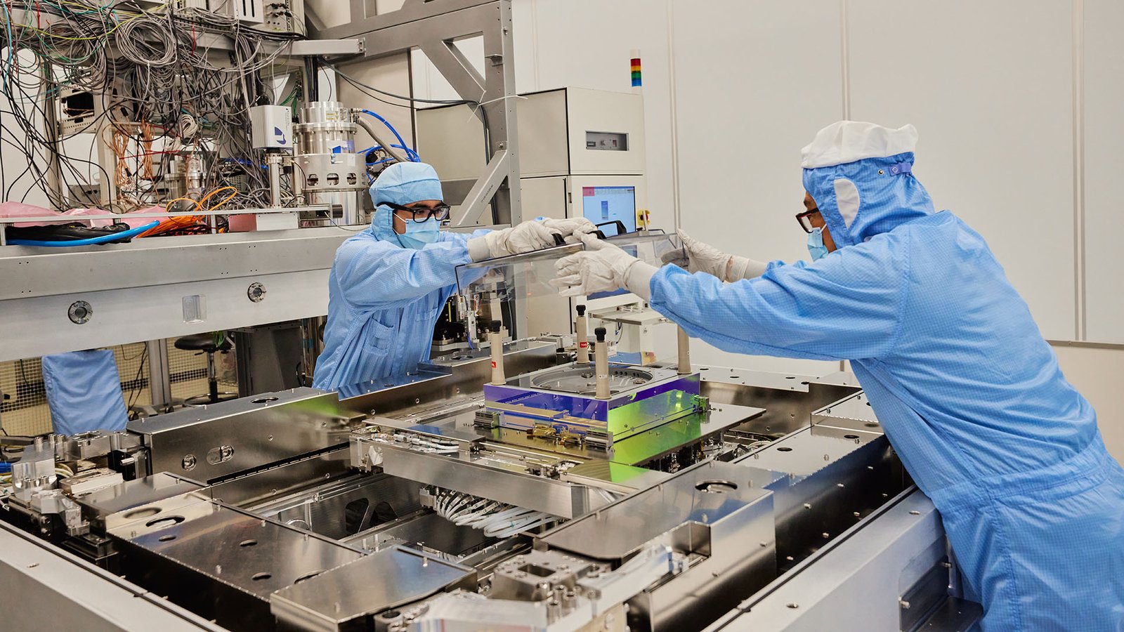 Entry-level tech jobs at Wilton Factory – Apply now | ASML