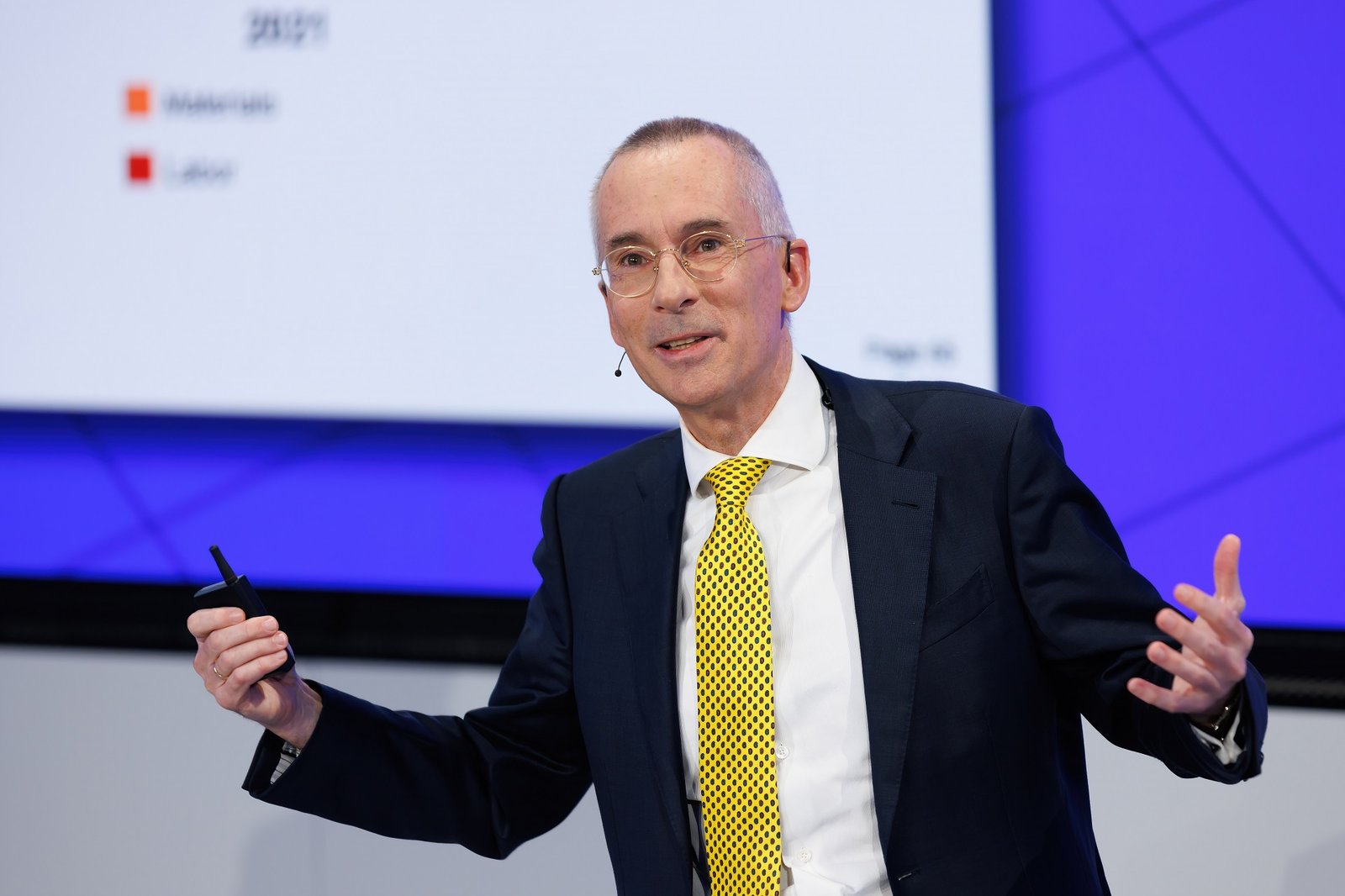 Financial calendar | ASML - Supplying the semiconductor industry