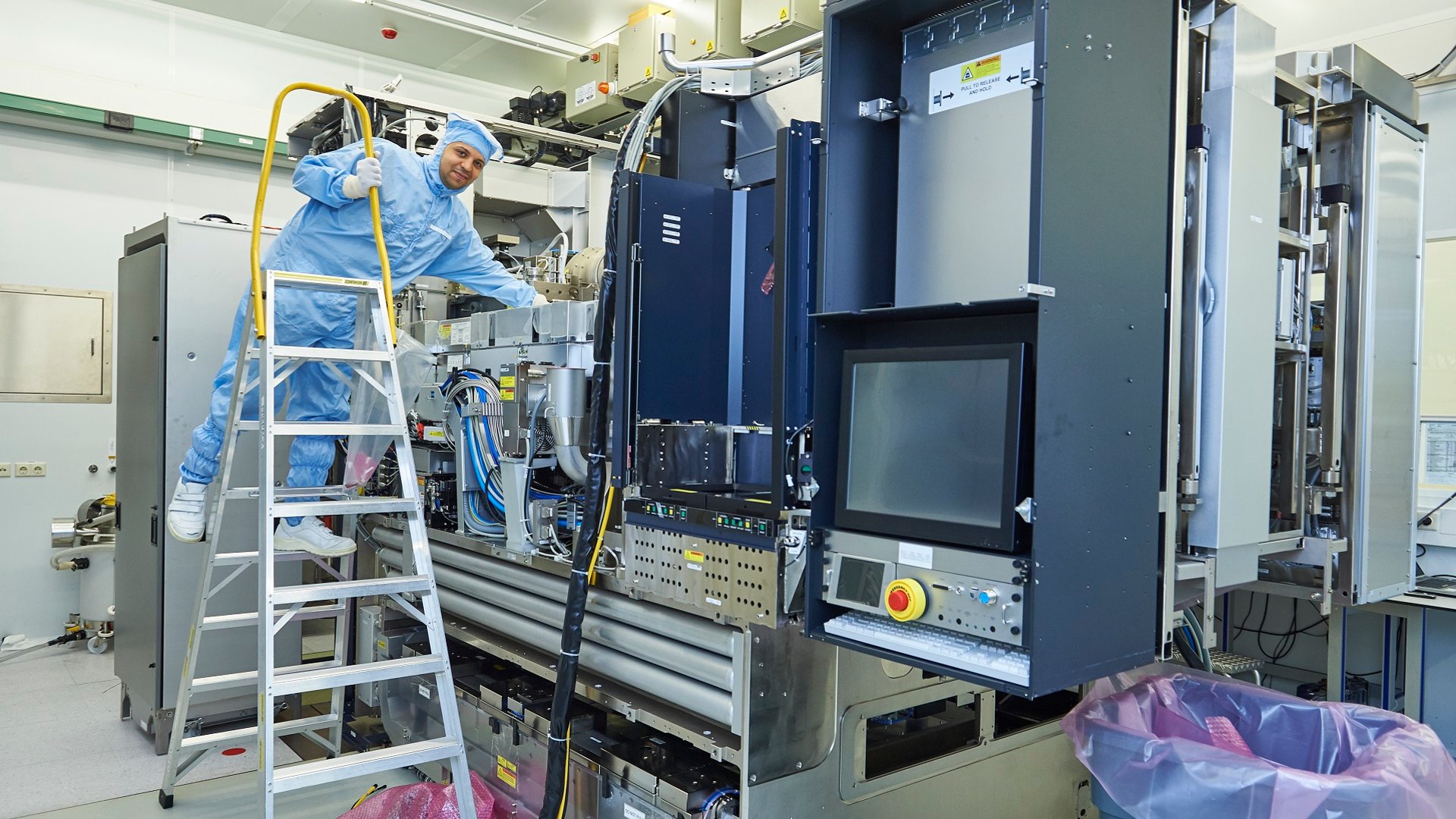 Refurbished systems – Products | ASML