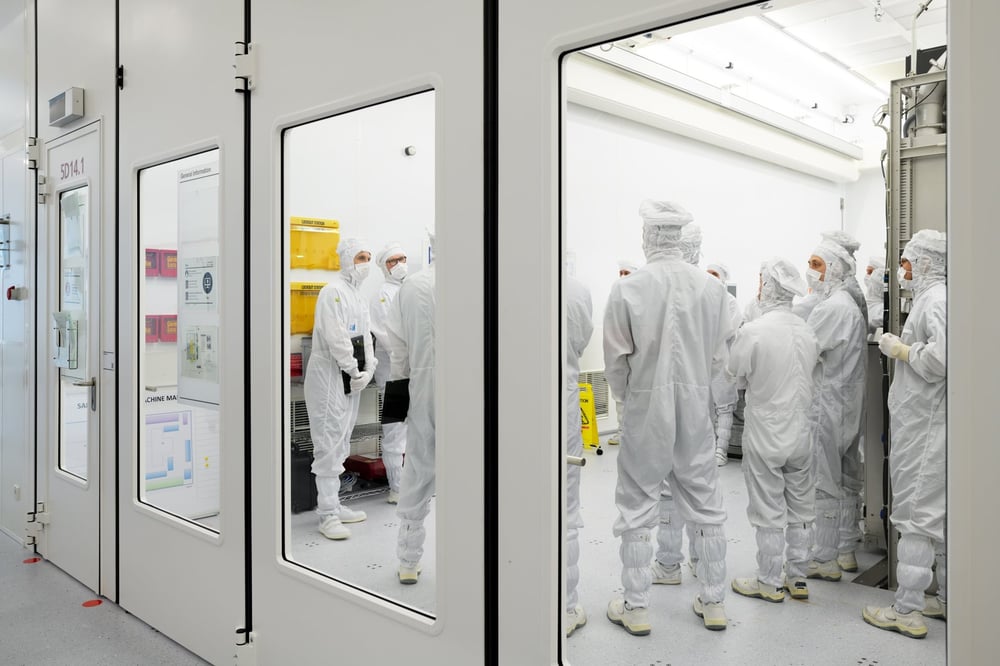 ASML at a glance | Supplying the semiconductor industry