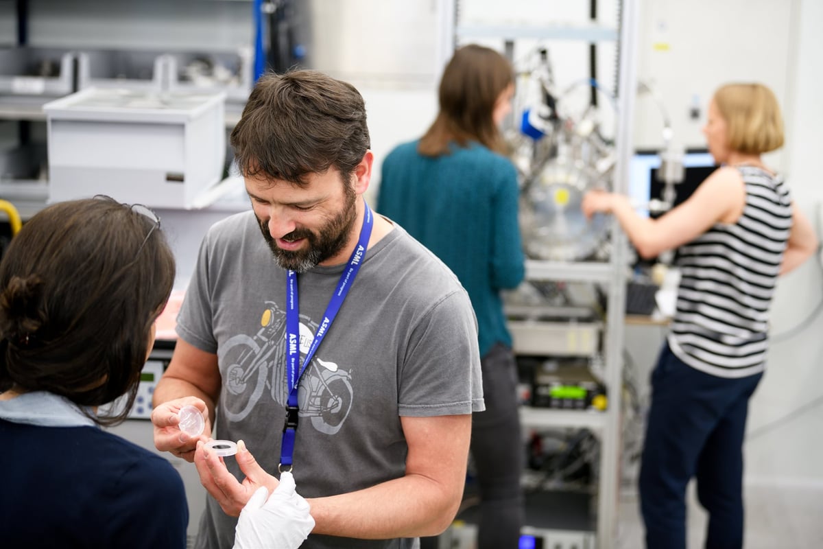 How we innovate | ASML - Supplying the semiconductor industry