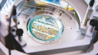 Lenses & mirrors - Lithography principles | ASML