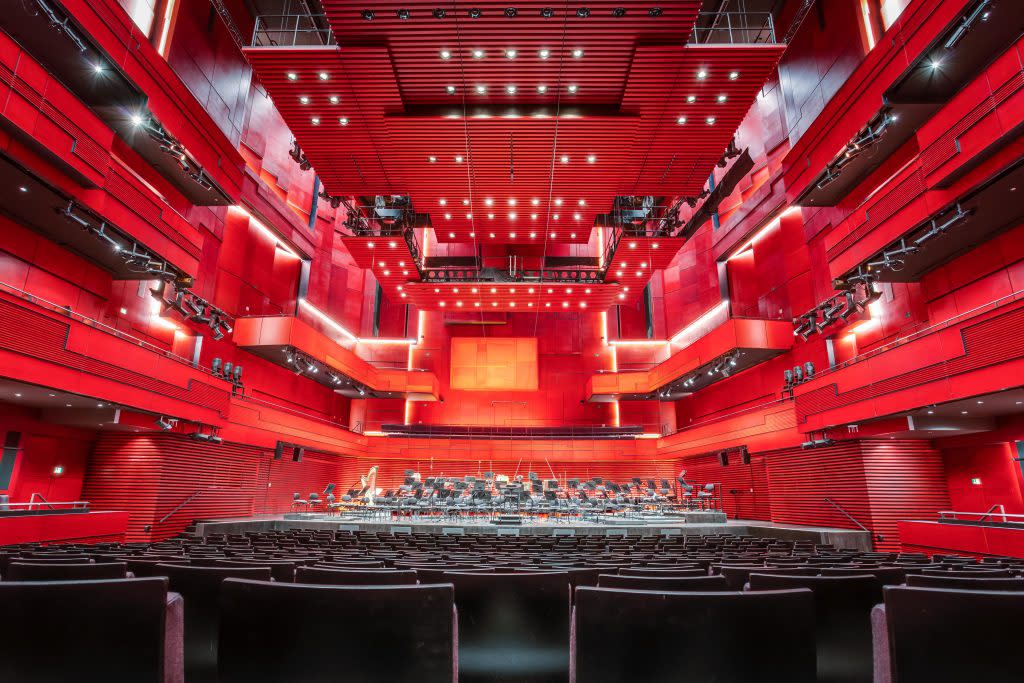 Chris Tabron Uses Pro Tools | Carbon with The Voidz