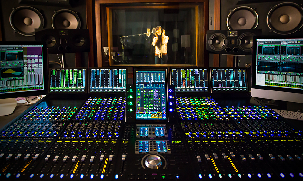 What is a DAW? Your Guide to Digital Audio Workstations
