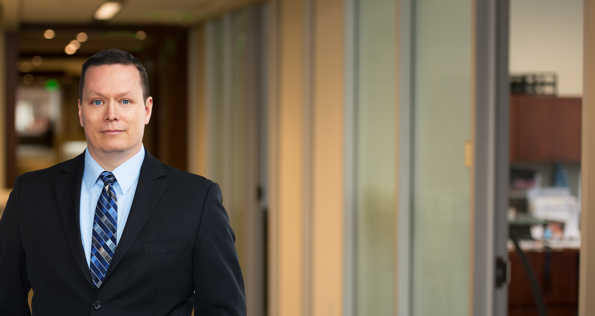 Aaron Lindstrom, Grand Rapids Attorney | Barnes & Thornburg