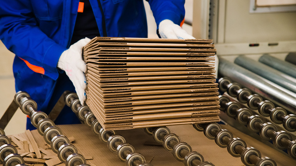 Empower your workforce to create an agile warehouse with AI solutions