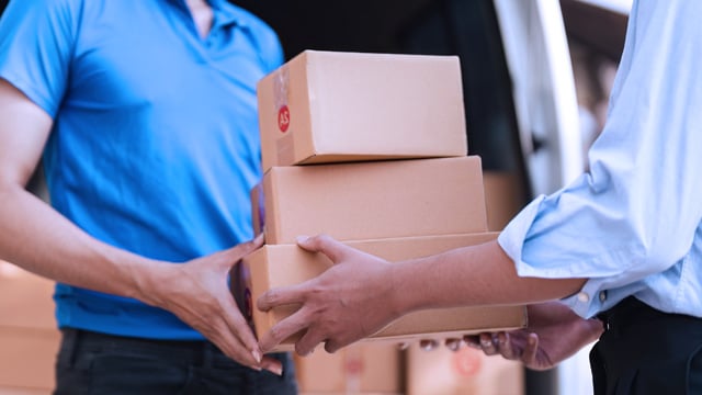 Postal & Parcel Carriers | Blue Yonder