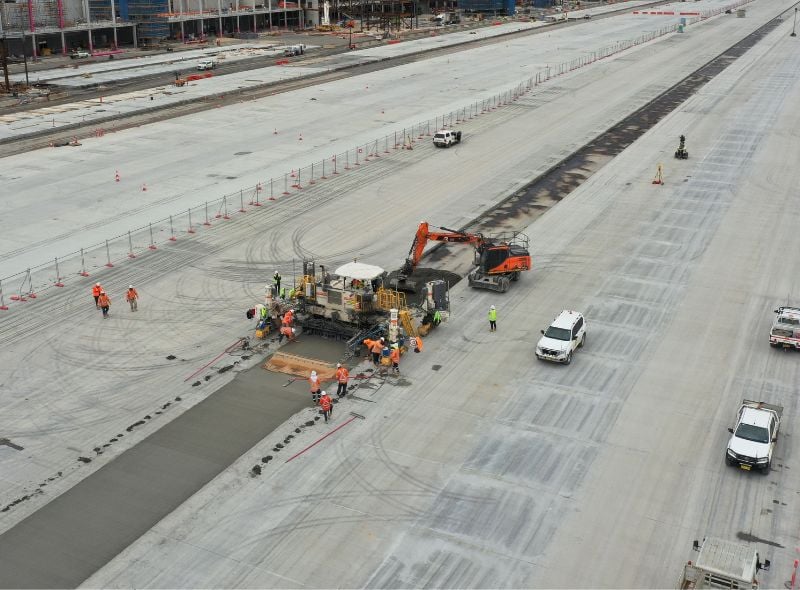 Innovative paving technique at Western Sydney International Airport a ...