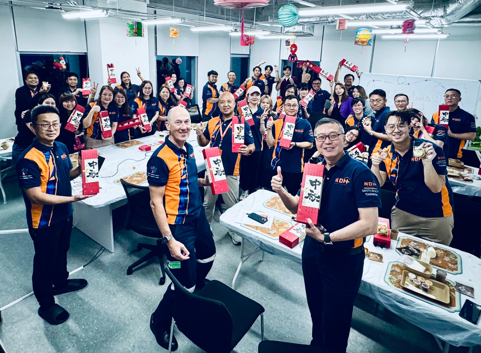 Leighton Asia | Team building with a festive twist