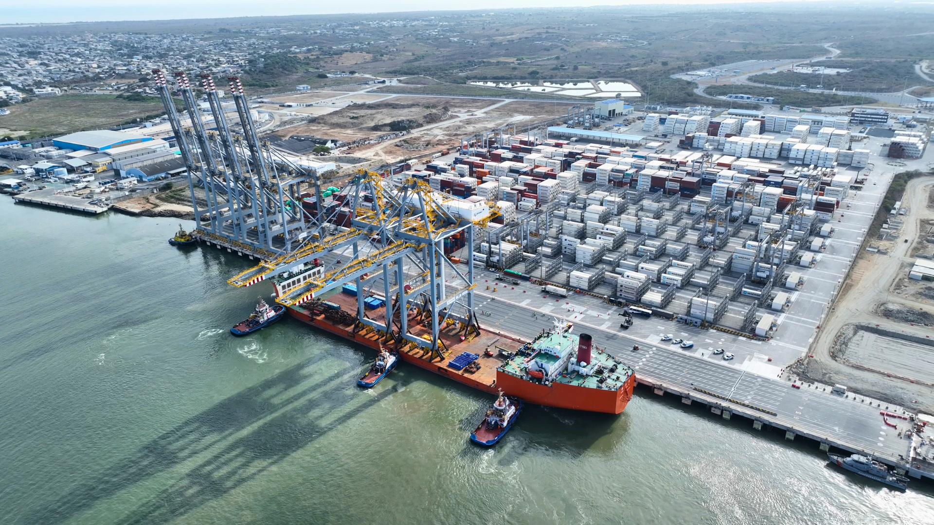 DP World Installs Ecuador’s Longest-Reaching Electric Cranes in $140M ...