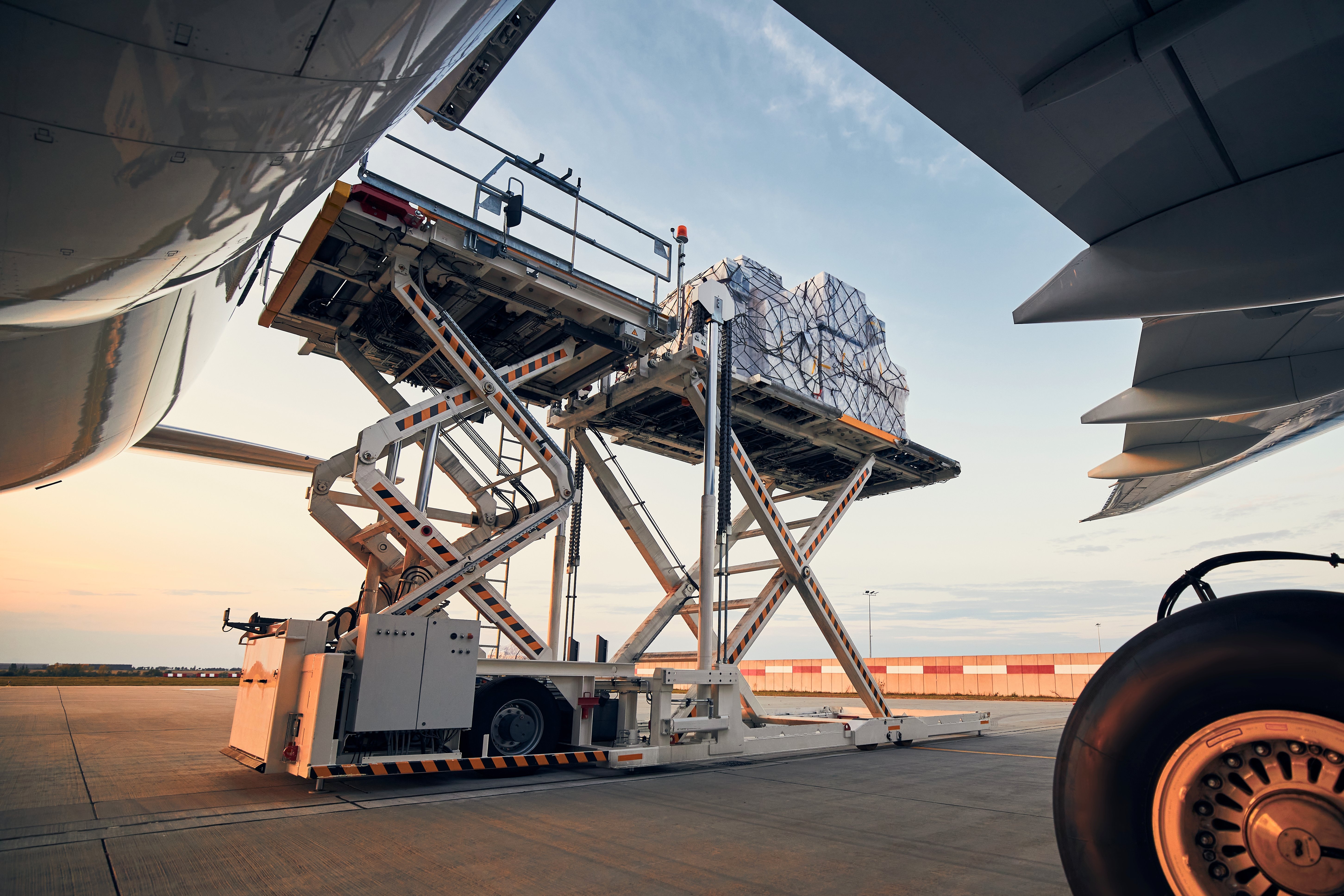 DP WORLD LAUNCHES GLOBAL FREIGHT FORWARDING NETWORK