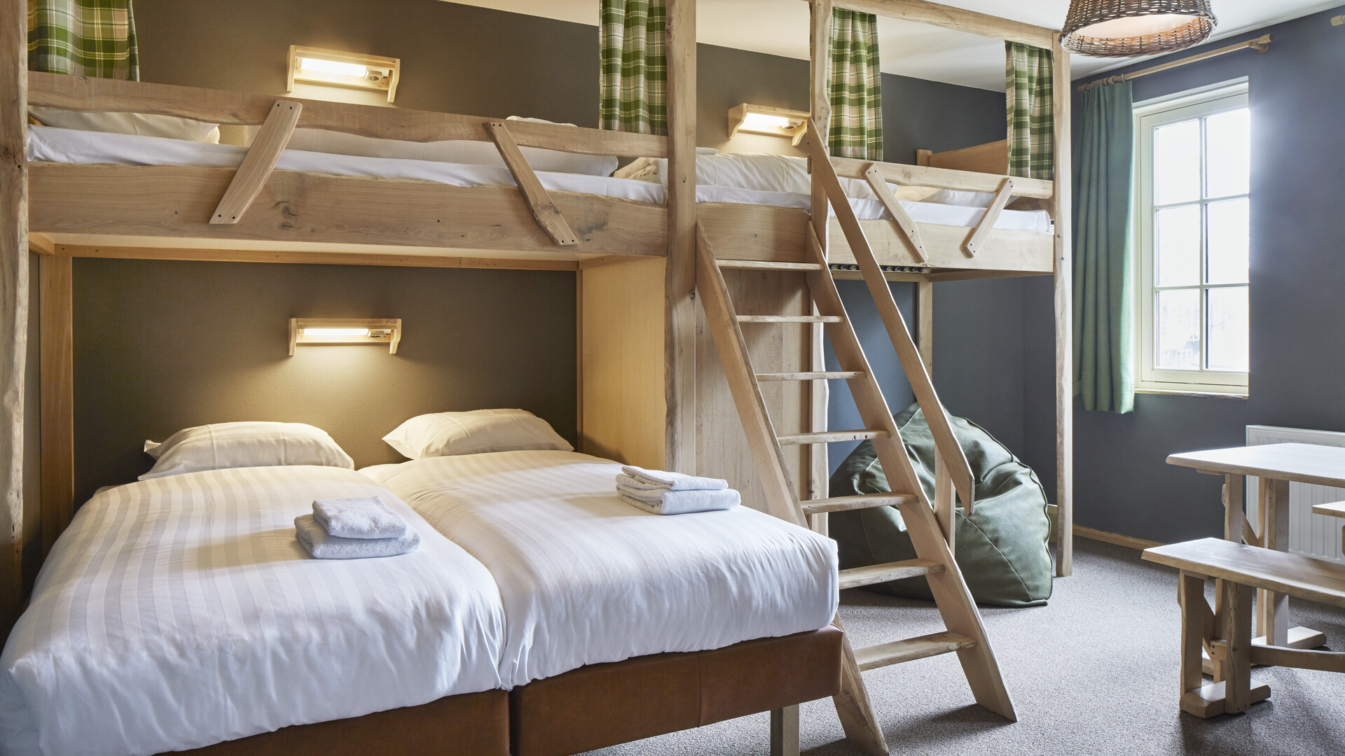 Comfort Room for 6 people - Efteling Loonsche Land