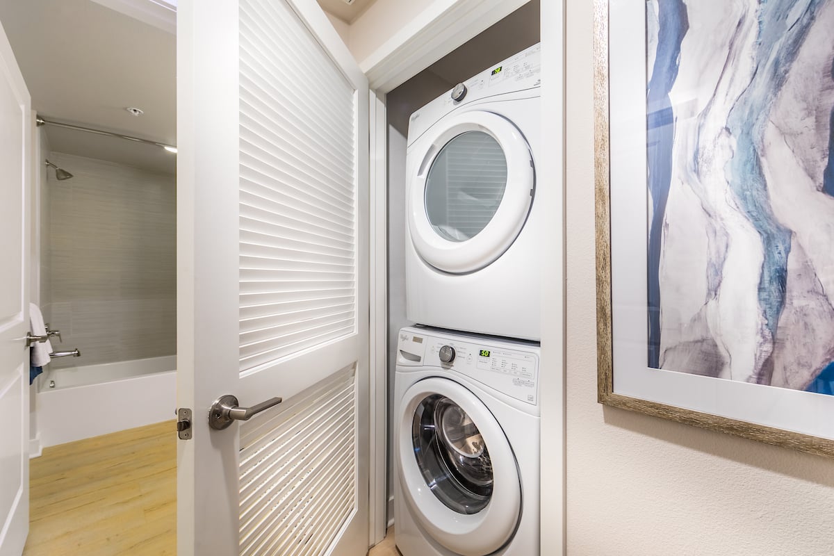 Apartments in Huntington Beach, CA | Luce