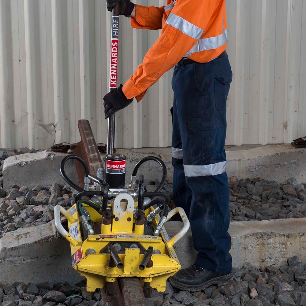 SHEARS - RAIL WITH HAND PUMP AND BLADES for Rent - Kennards Hire