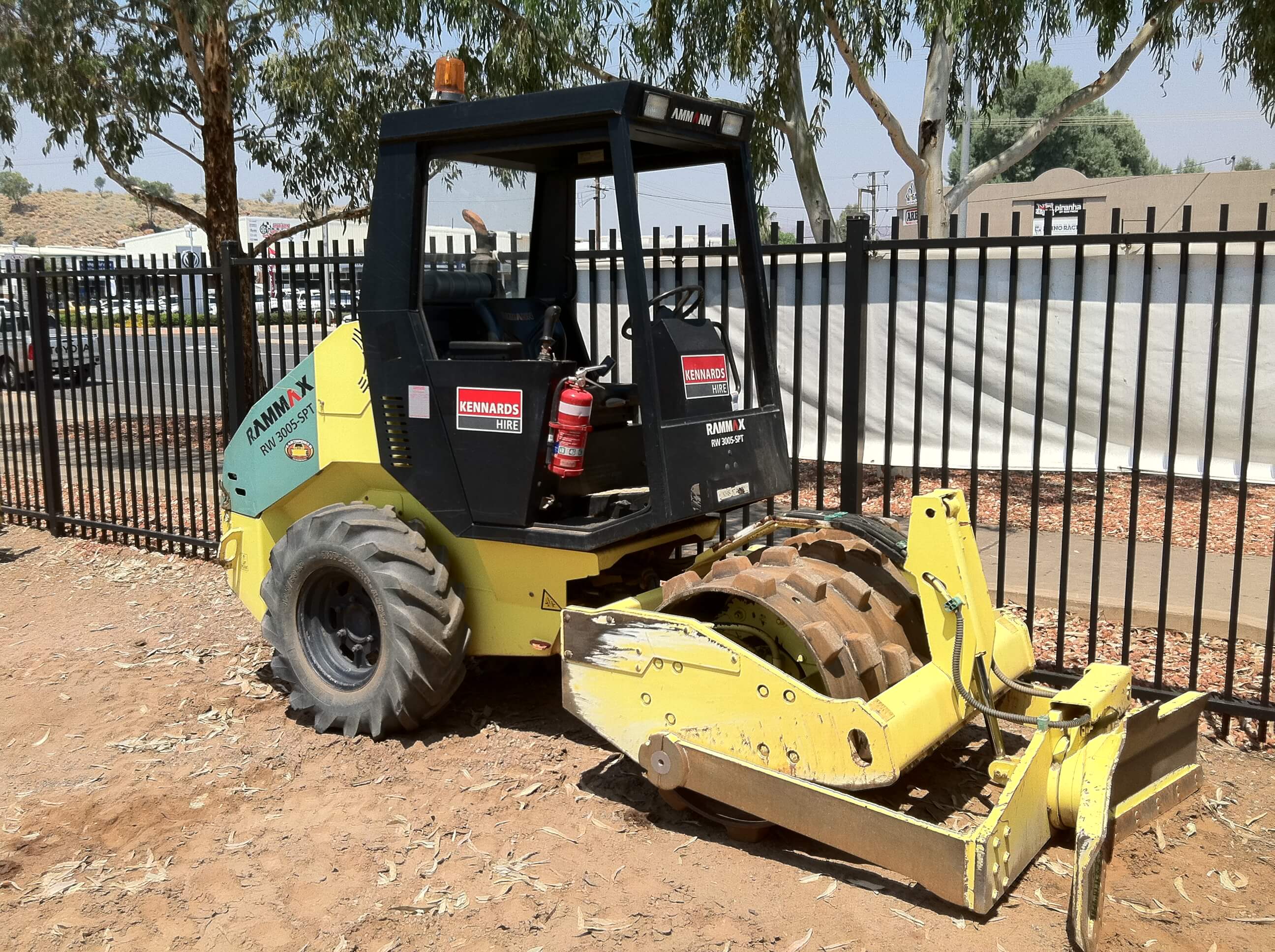 3.5T Single Drum Padfoot Roller for Rent - Kennards Hire