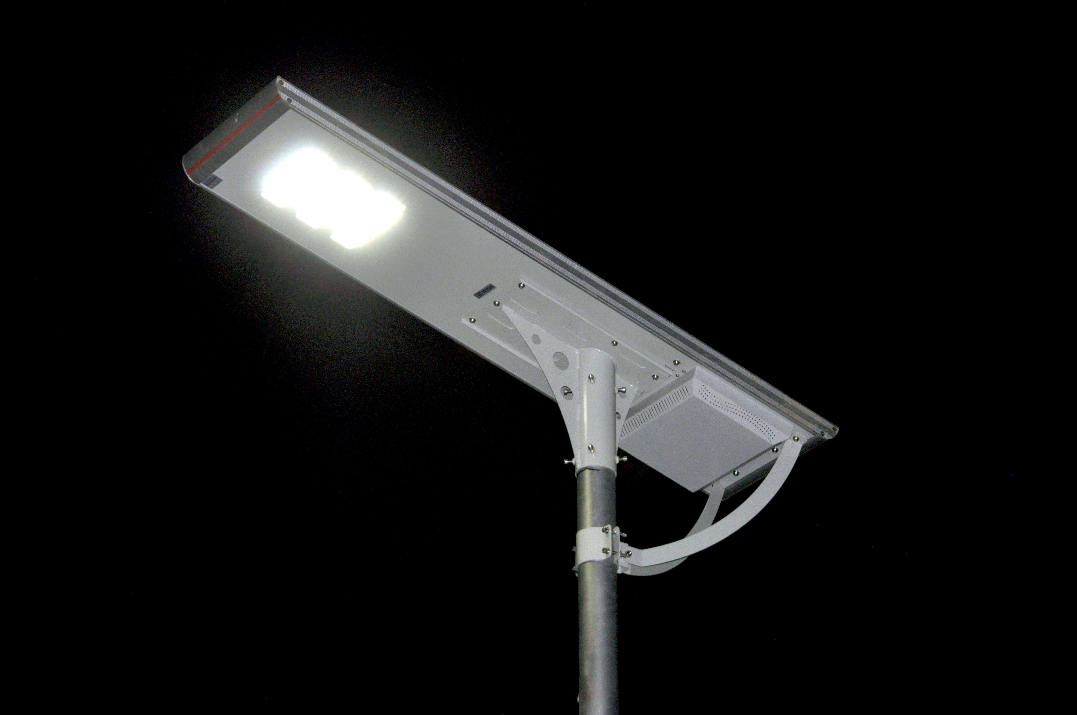 LED Solar Light for Rent - Kennards Hire