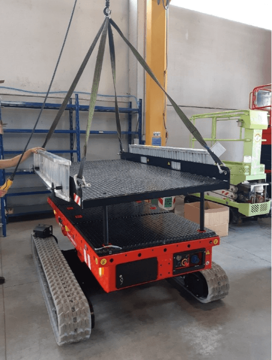 TRACKED CARRIER TRAY for Rent - Kennards Hire
