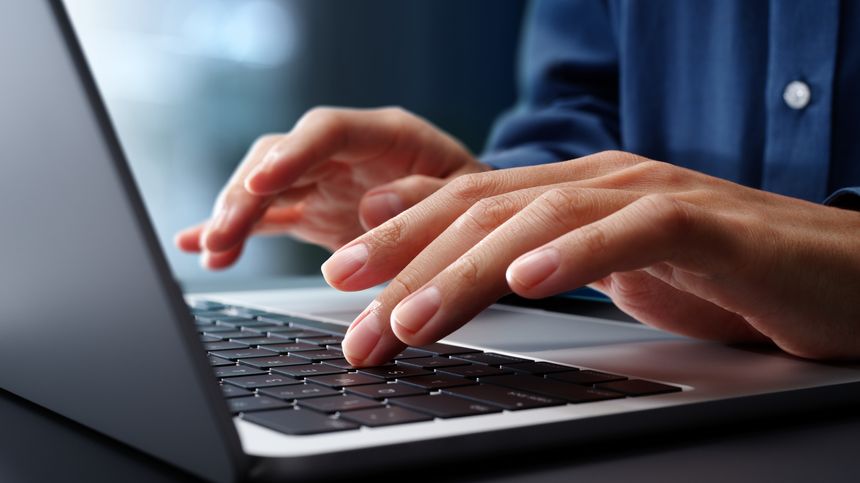 Reminder to keep UKVI account details updated