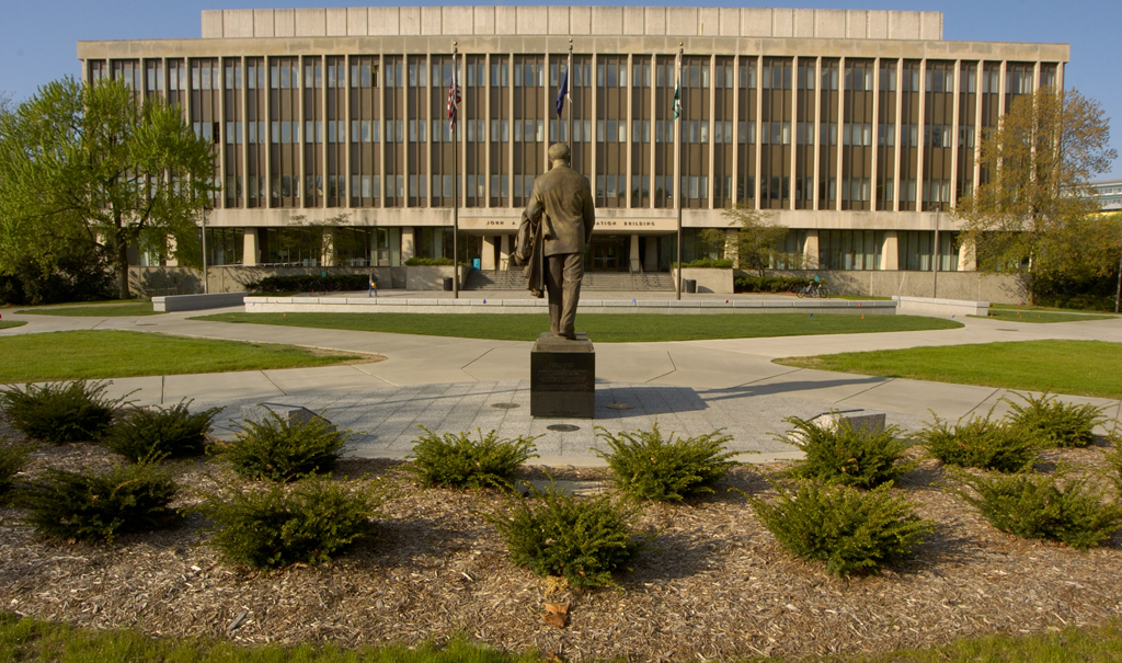 280 MSU graduates receive Board of Trustees’ Award for academic ...