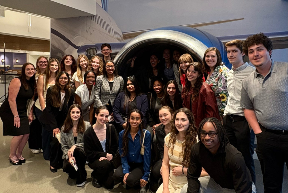 Chicago alumni host students for Career Exposure Program | James ...