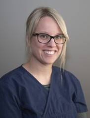 Kayla R. Hanson, DVM, DACVECC, cHPV, cVMA | Autor | Manual de ...