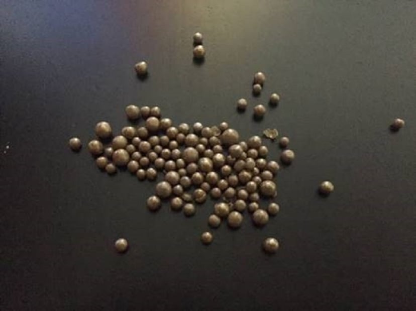 Image:Calcium carbonate uroliths, goat-Merck Veterinary Manual