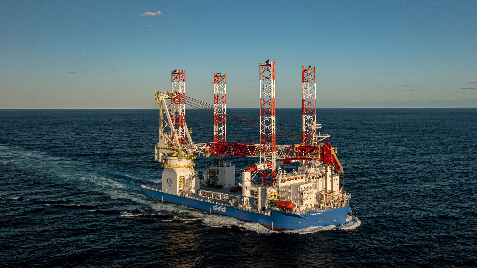 NOV's telescopic leg crane wins two prestigious industry awards | NOV