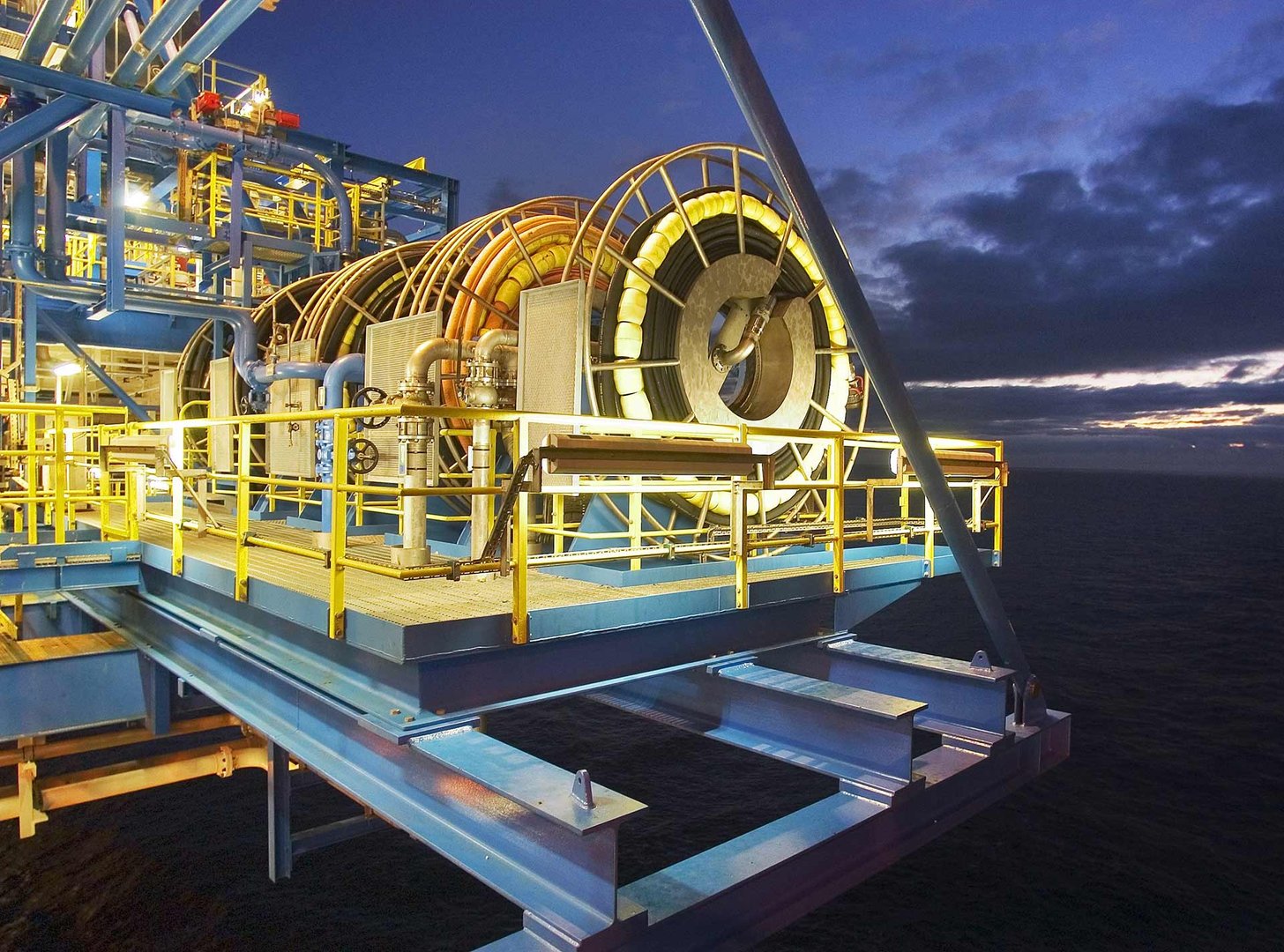 Offshore Hose Loading Stations | NOV