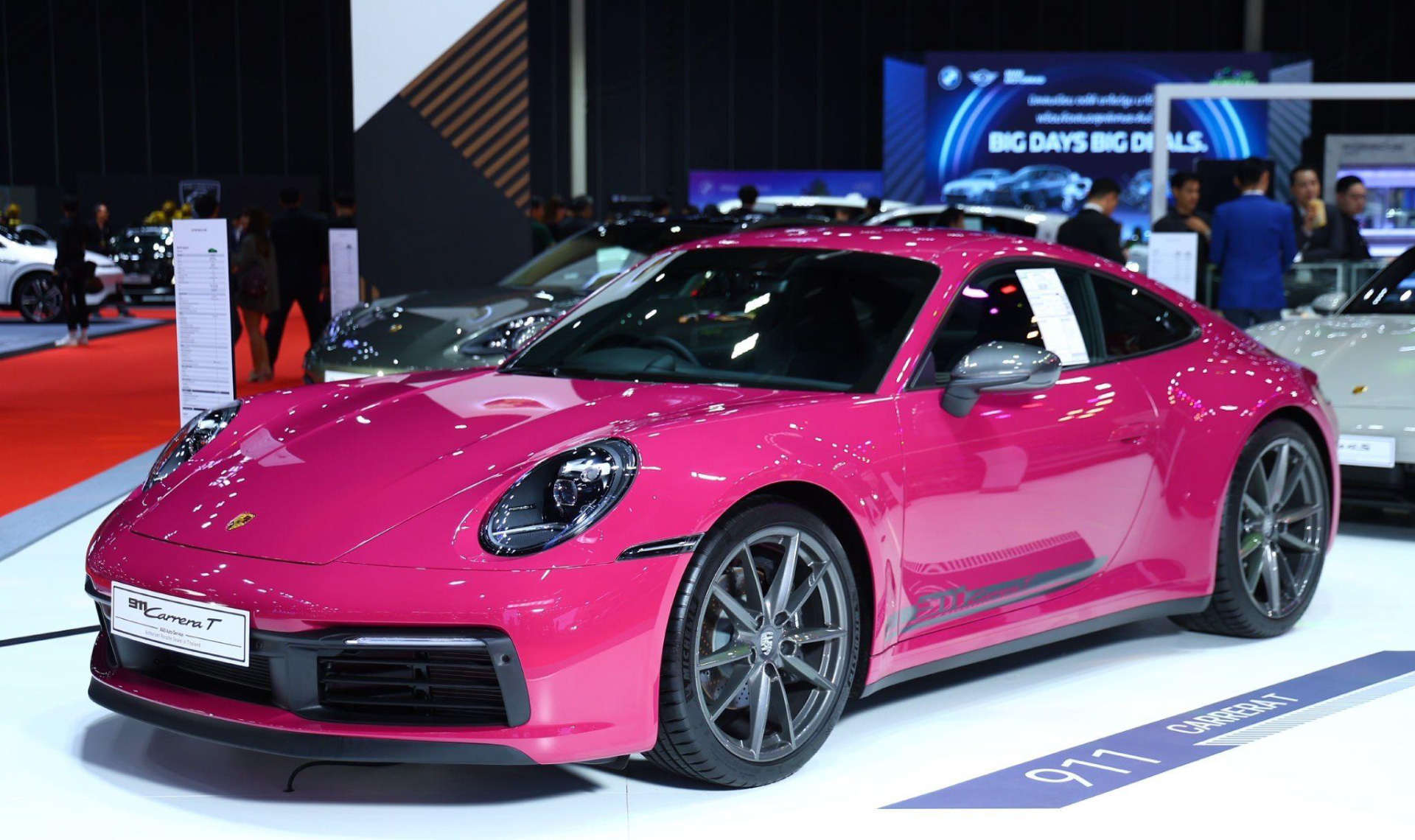ปอร์เช่ 911 คาร์เรร่า ที (911 Carrera T) นำทัพยนตรกรรมสปอร์ต 6 รุ่น เอ ...