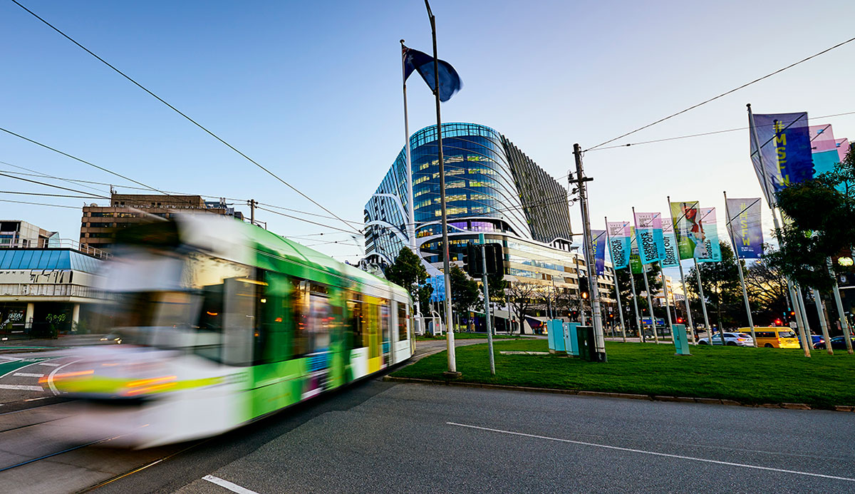 Driving with trams - Transport Victoria