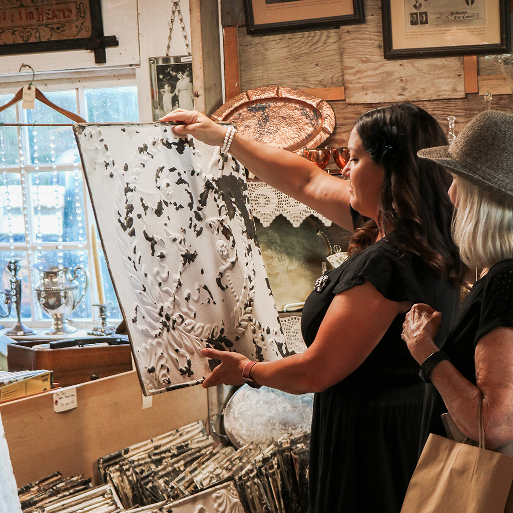 Erin Kinder creates a world of surprises, new discoveries and memorable ...