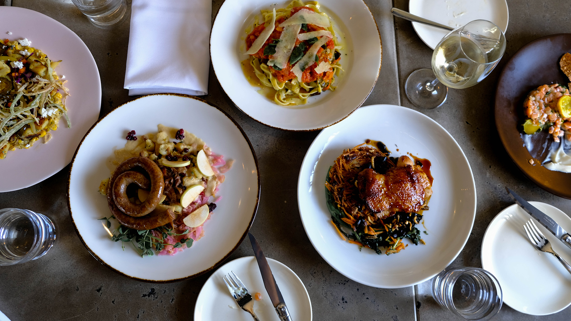 Plan an urban dining tour in Saskatoon and Regina | Tourism Saskatchewan