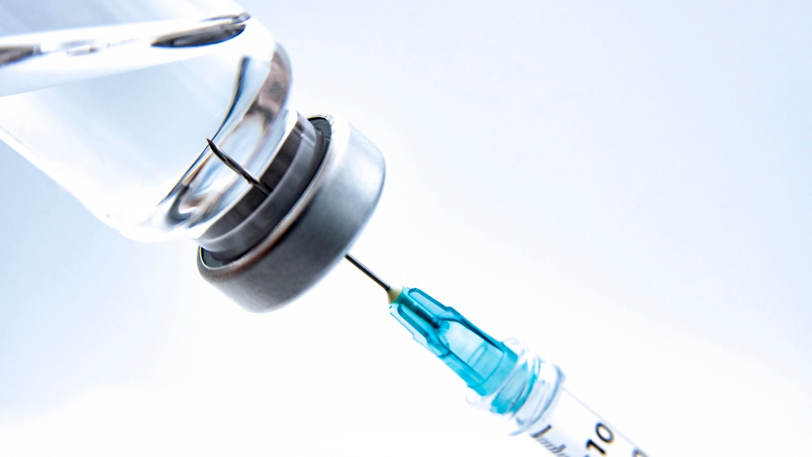 What to know about the COVID-19 vaccine - UChicago Medicine