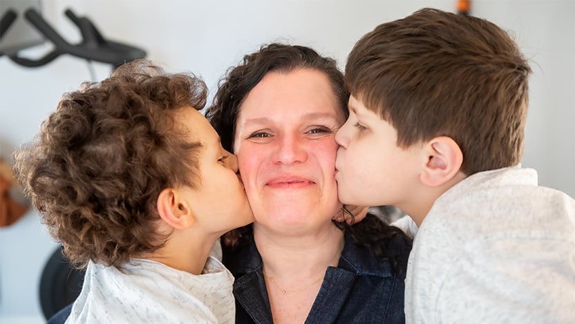 ‘I survived the unsurvivable’: Mother of 2 suffers massive heart attack ...
