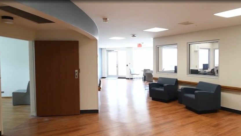 UChicago Medicine Ingalls Memorial Hospital adds beds, staff for ...