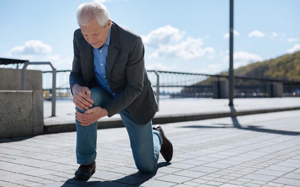 The Aching Truth: Understanding and Treating Knee Pain in Middle-Aged Men